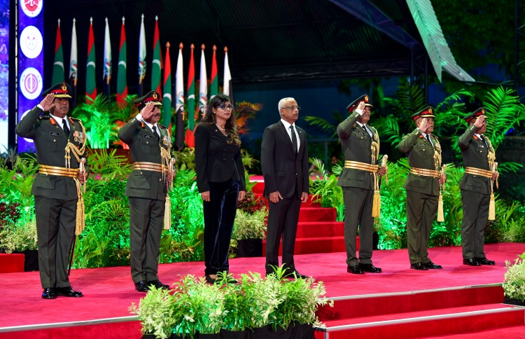 ސިފައިންގެ އަހަރީދުވަސް – ޙުސައިން ޞަލާޙް